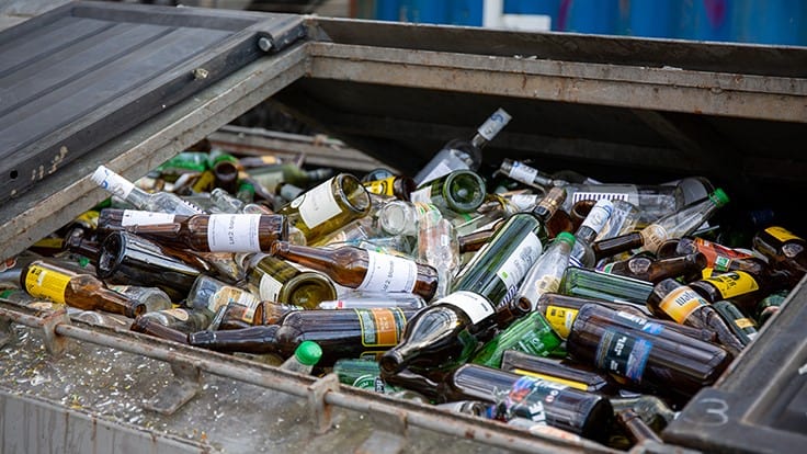 Don’t Trash Glass pilot program launches in Chicago - Recycling Today