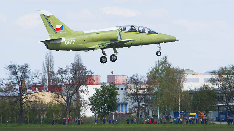 Series-produced Aero L-39NG makes first flight - Aerospace ...